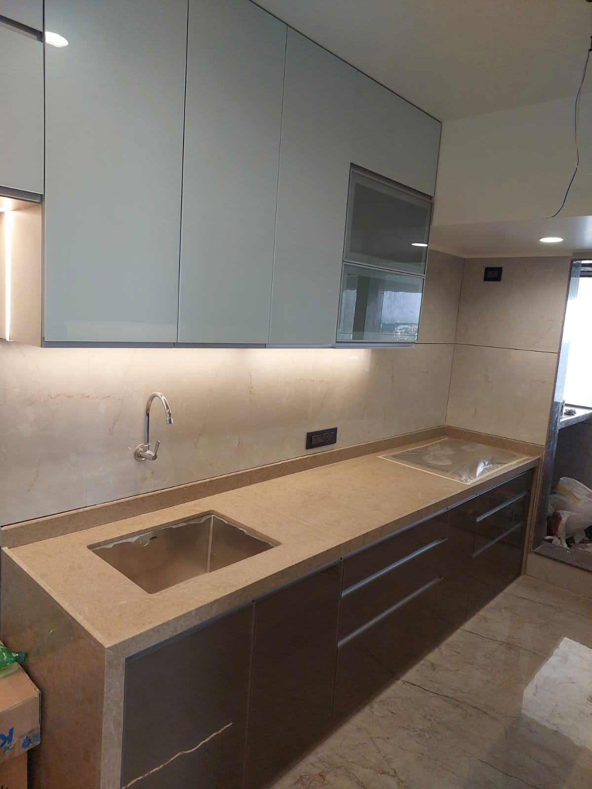 ACRYLIC KITCHEN