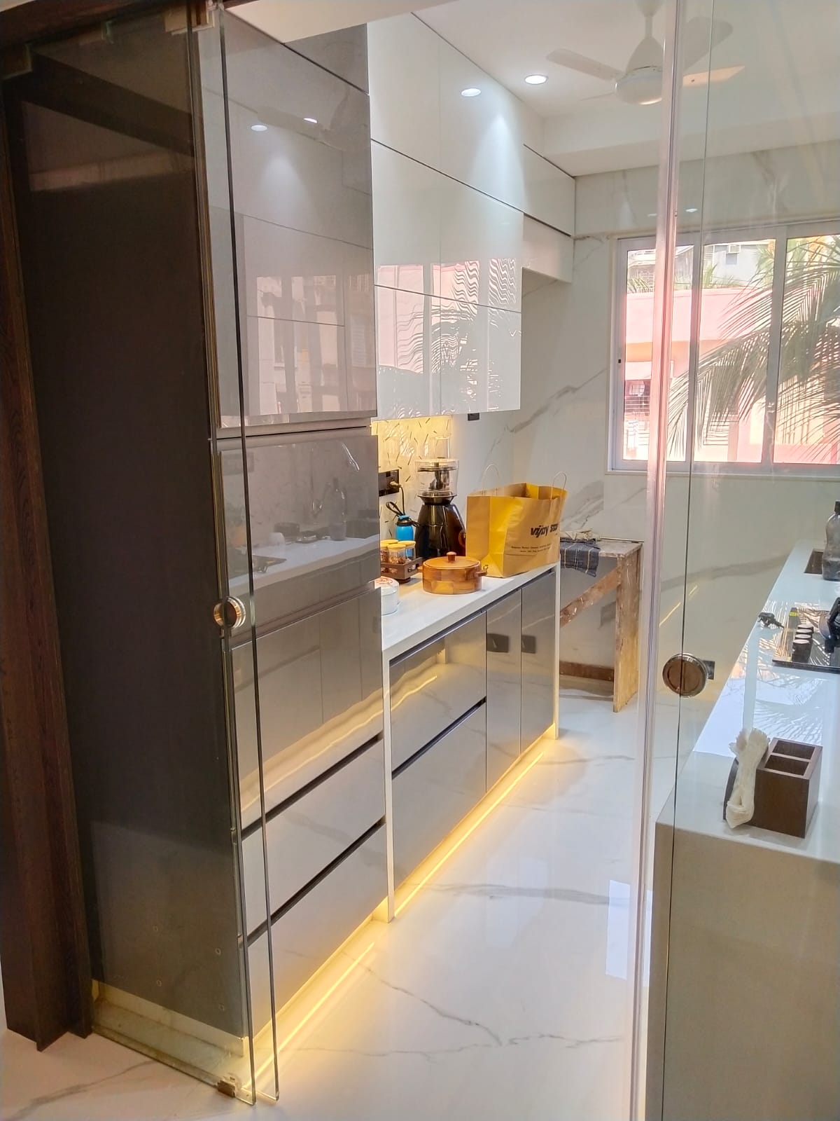 BACK PAINTED GLASS FINISH KITCHEN